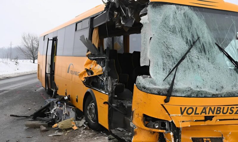 Un autre tragique accident de bus a secoué le pays, emportant plusieurs ...